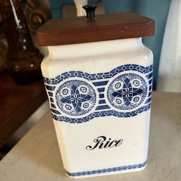 Nekar | Kitchen | Vintage Blue White Ceramic Rice Canister W Wood Lis ...